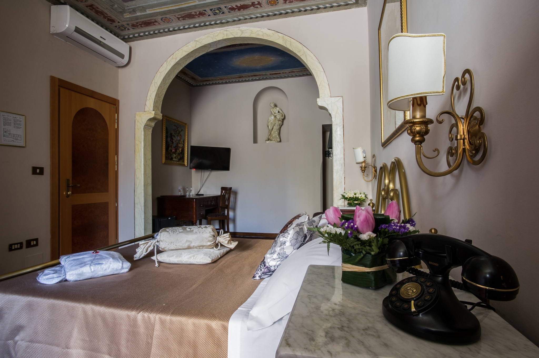 Photo Gallery | Hotel Residenza in Farnese, Rome